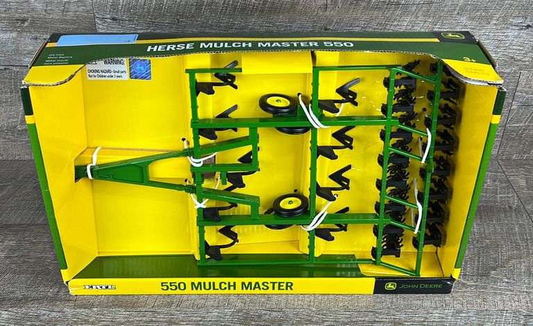 1/16 Ertl John Deere Mulch Master 550 - Schneider Auctioneers LLC