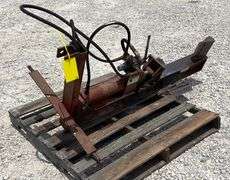 Bush Hog LS19 3-pt log splitter - Schneider Auctioneers LLC