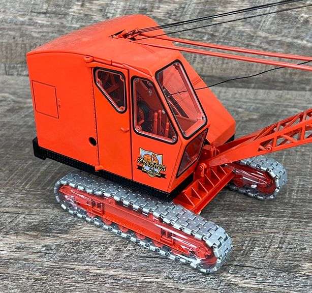 1/25 Schield Bantam C-35 crane - Schneider Auctioneers LLC