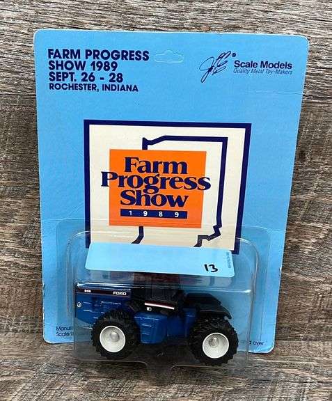 1/64 Scale Models Ford 846 tractor - Schneider Auctioneers LLC