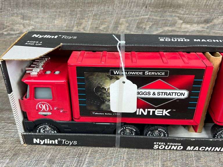 Nylint Briggs & Stratton Intek Sound Machine tandem delivery rig ...