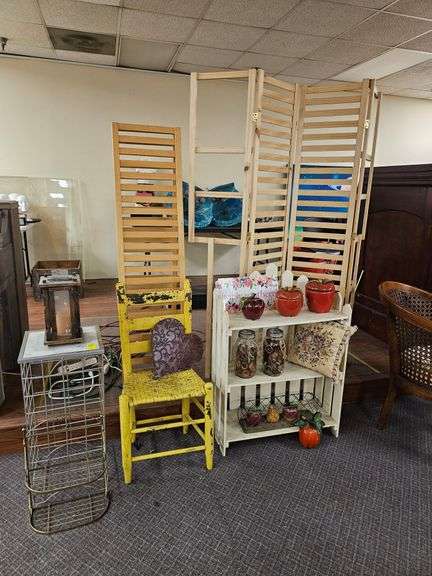 Assorted decor - BidSells