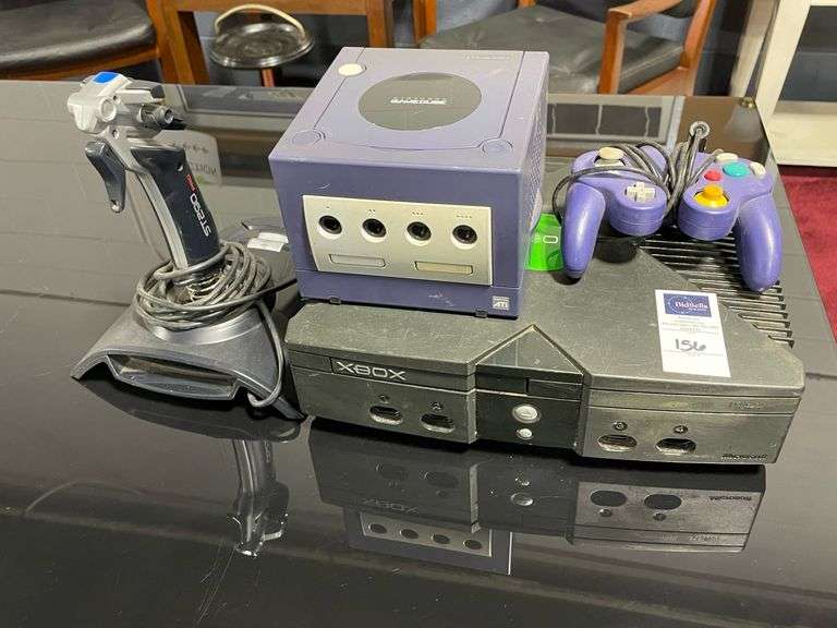 Indigo Nintendo Gamecube with Matching Controller, Original XBOX, and ...
