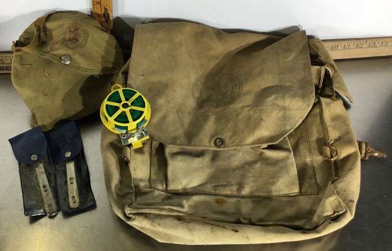 Boy Scout Pack & Mess Kit - Sherwood Auctions