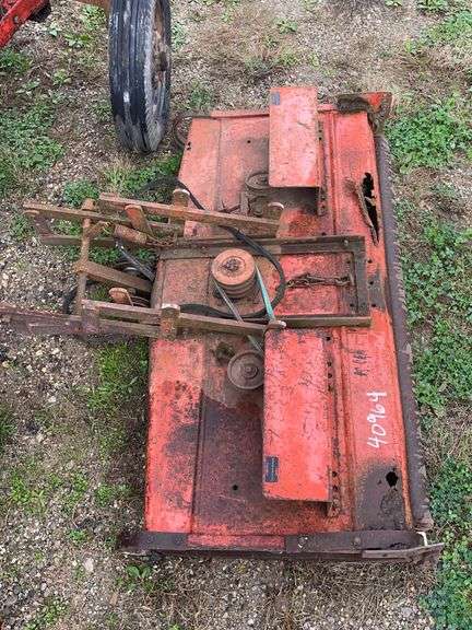 Power King Lawn Tractor With Deck - Sherwood Auctions
