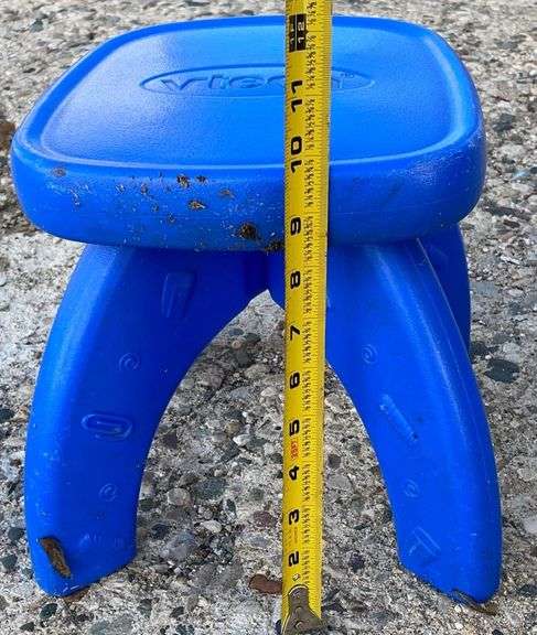 Child’s Vtech Stool - Sherwood Auctions