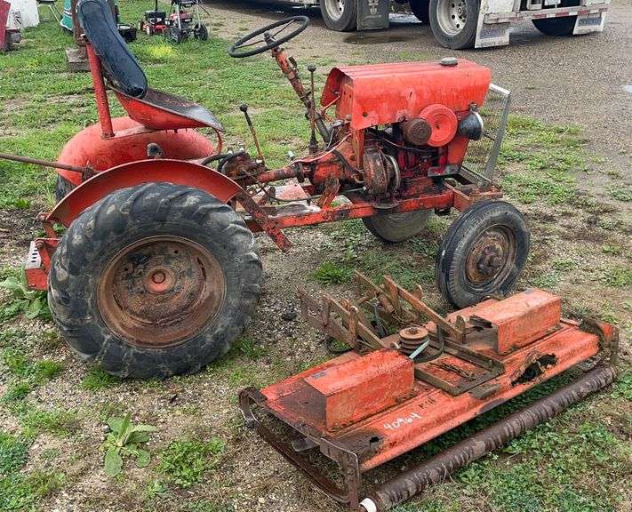 Power King Lawn Tractor With Deck - Sherwood Auctions