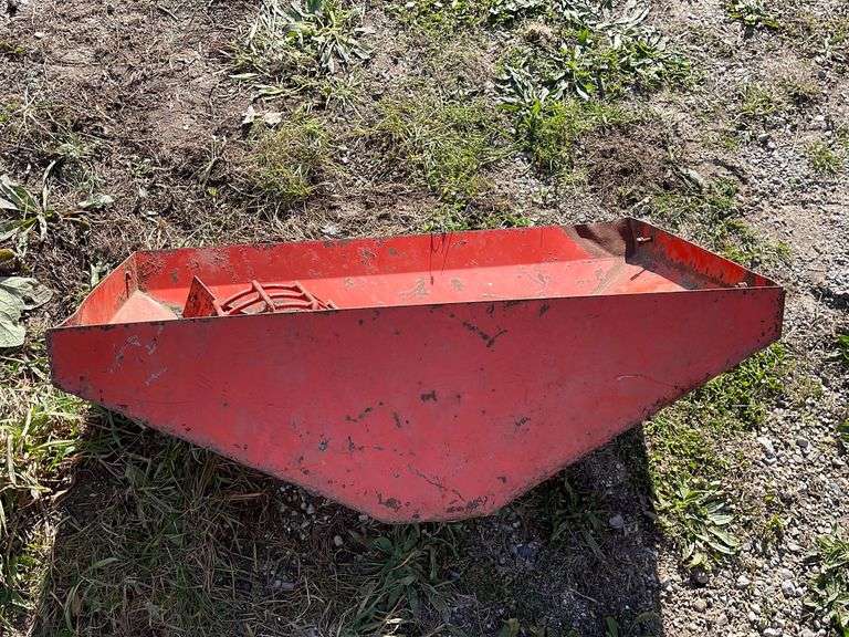 Auger Pan & Guard - Sherwood Auctions