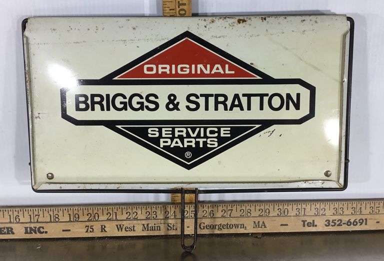 Briggs & Stratton Metal Signs - Sherwood Auctions