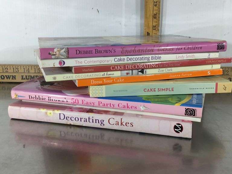 Cake Decorating Books - Sherwood Auctions