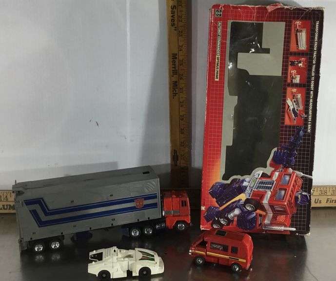 Hasbro Transformer Semi & Van - Sherwood Auctions
