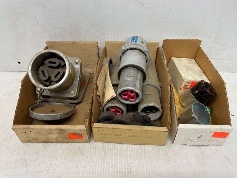 600 Volt Receptacle & Location Plugs - Sherwood Auctions