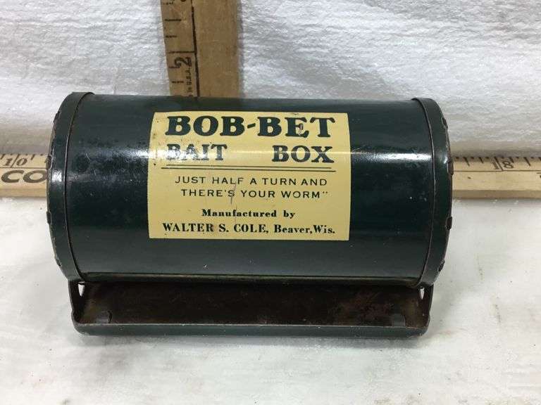Bob-Bet Bait Box - Sherwood Auctions