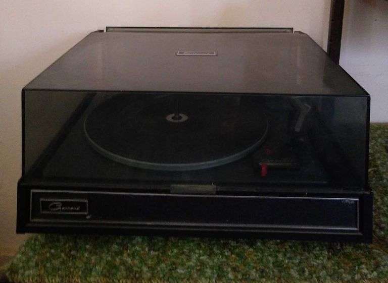 Garrard record player, works - Sherwood Auctions