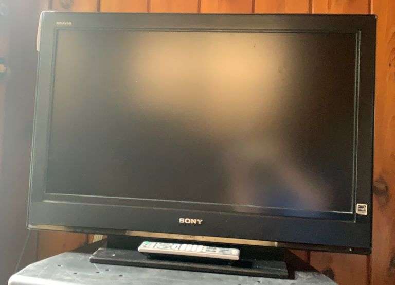 Sony Bravia 36 inch TV - Sherwood Auctions