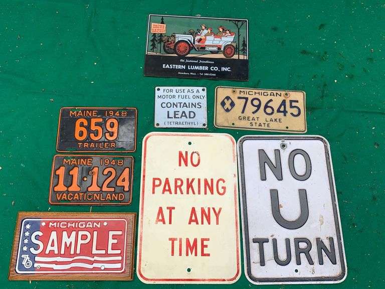 1940's license plates and road signs - Sherwood Auctions