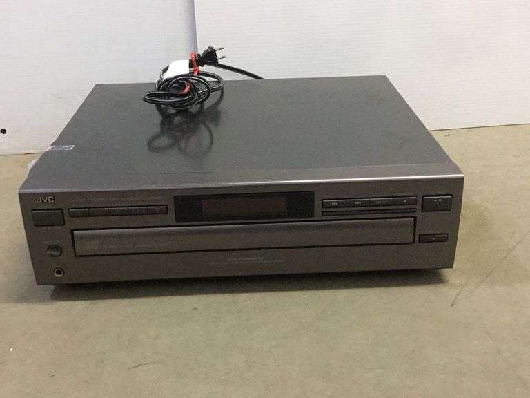 JVC 5 Disc & VCR Player - Sherwood Auctions