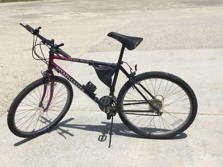 Club Pacifica Roadmaster 18” Bicycle - Sherwood Auctions