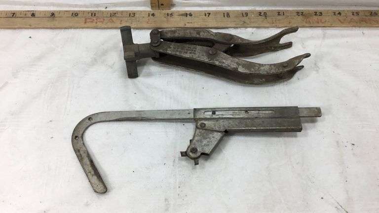 Vintage Tools, Pullers and More - Sherwood Auctions