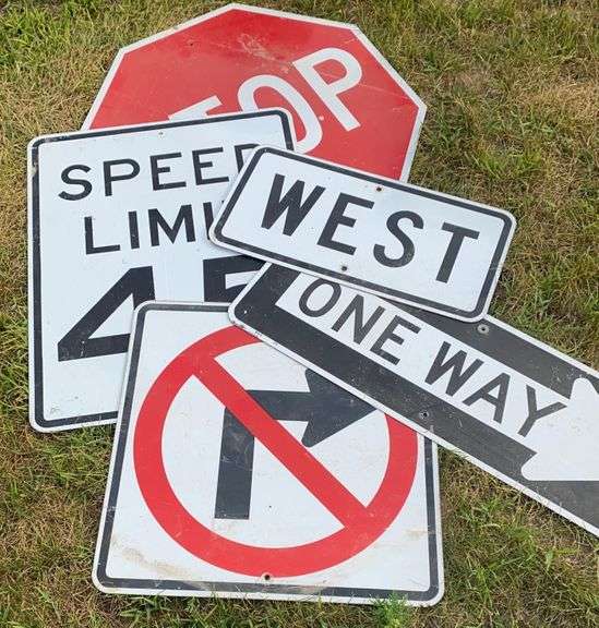5 Road Signs - Sherwood Auctions