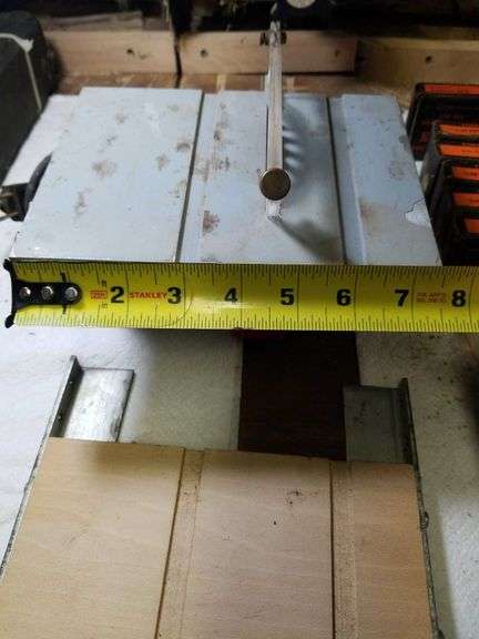 Scale model table saw. - Sherwood Auctions