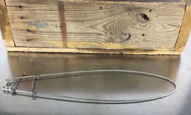 Box of Fur Stretchers - Sherwood Auctions