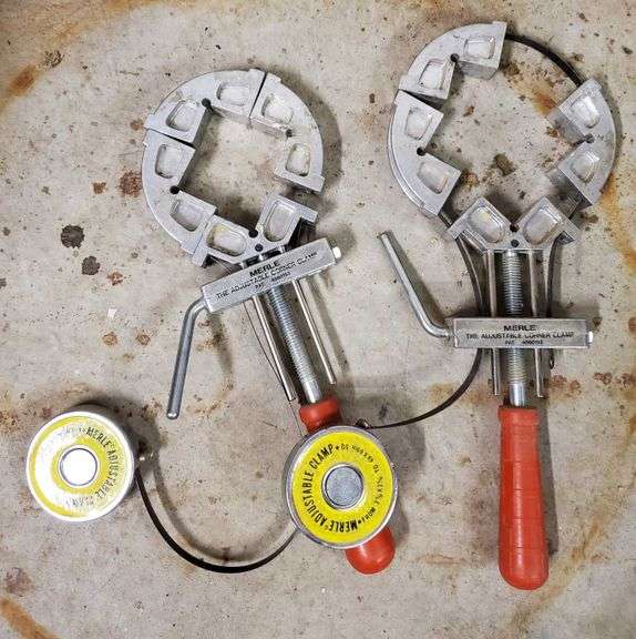 2 Merle adjustable corner clamps - Sherwood Auctions