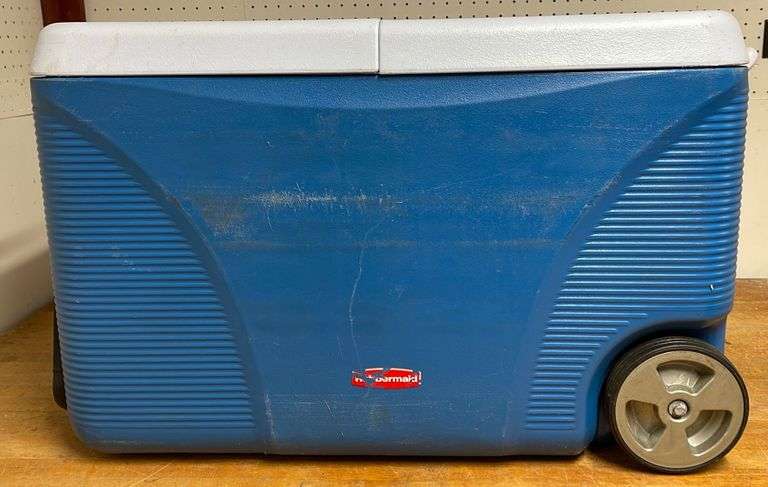 Blue Rubbermaid Cooler on Wheels - Sherwood Auctions