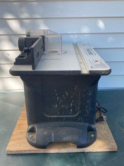 Craftsman Benchtop Router Table w/ Craftsman Model 135 Router ...