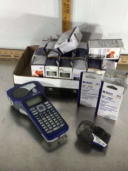 Brady Label Maker and Easy Peel Labels - Sherwood Auctions