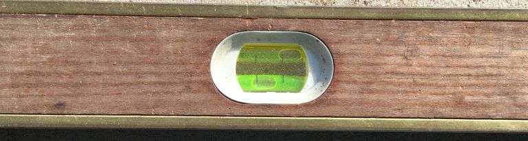 Johnson Vintage 4 Foot Level - Sherwood Auctions