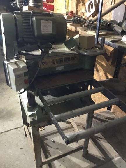 Grizzly 15" Planer Model G1021 With Stand Has Power - Sherwood Auctions