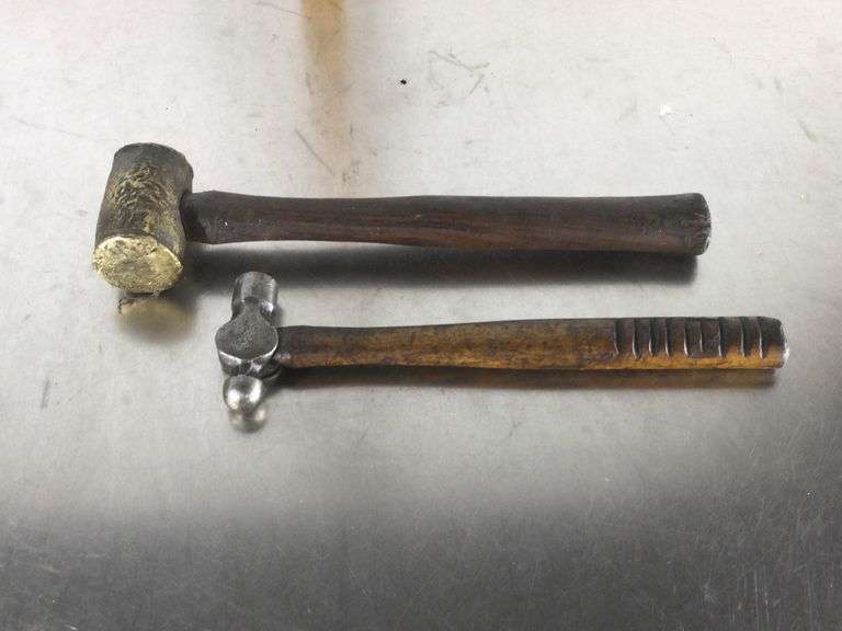 Two Hammers - Sherwood Auctions