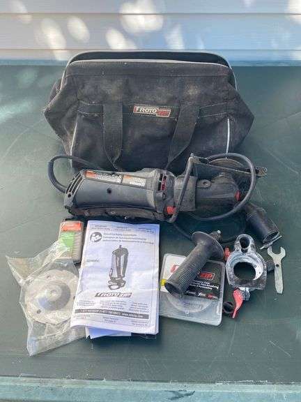 RotoZip Model SS560VSC w/ Carrying Case - Sherwood Auctions