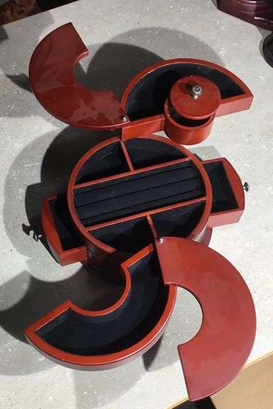 Thomas Pacconi Jewelry Box - Sherwood Auctions