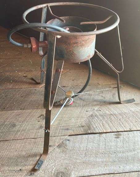 Propane Cooker Stand 21.5”T - Sherwood Auctions