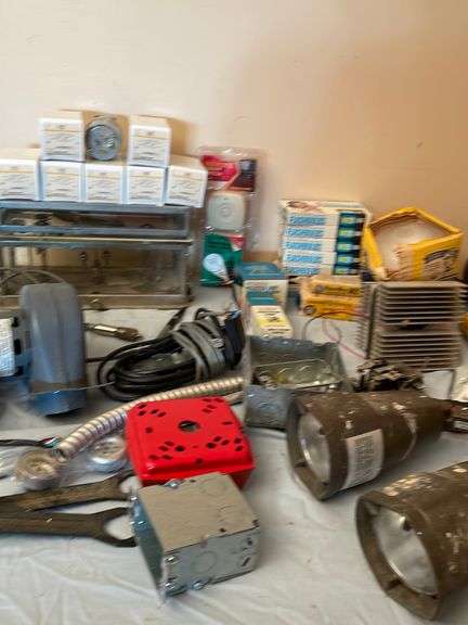 Electrical Components + Lighting Items - Sherwood Auctions