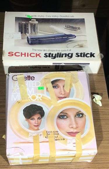 Schick Styling Stick and Gillette Zoom Mirror - Sherwood Auctions