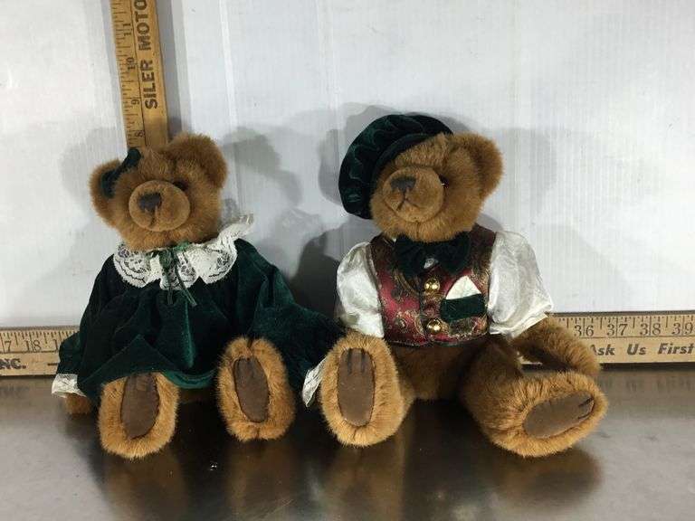 Fine Toy Stuffed Bears - Sherwood Auctions