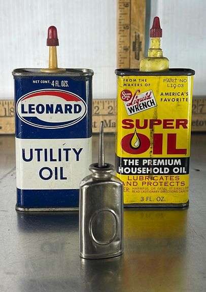 Oil Tins Leonard (Alma), Super Oil & Small Oiler - Sherwood Auctions