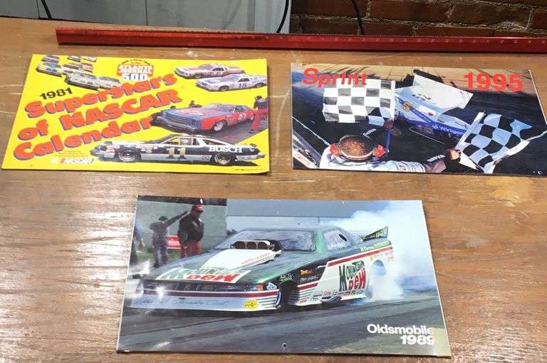 Assorted Vintage Racing Calendars - Sherwood Auctions