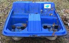 3 Person Sun Dolphin Paddle Boat - Sherwood Auctions