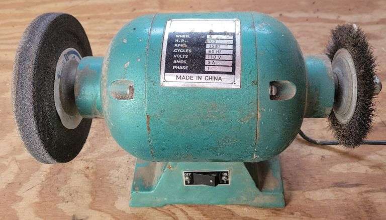 Bench grinder with grinding wheel and wire wheel - Sherwood Auctions
