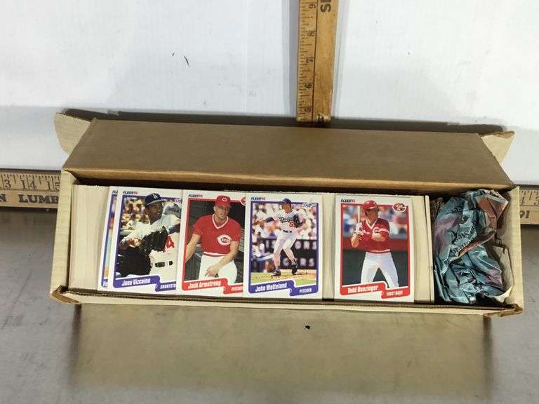 1990 Fleer Baseball Cards Complete Set - Sherwood Auctions