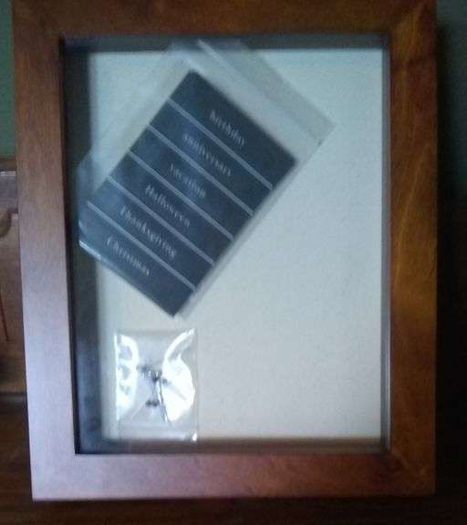 Pottery Barn Glass Shadow Box - Sherwood Auctions