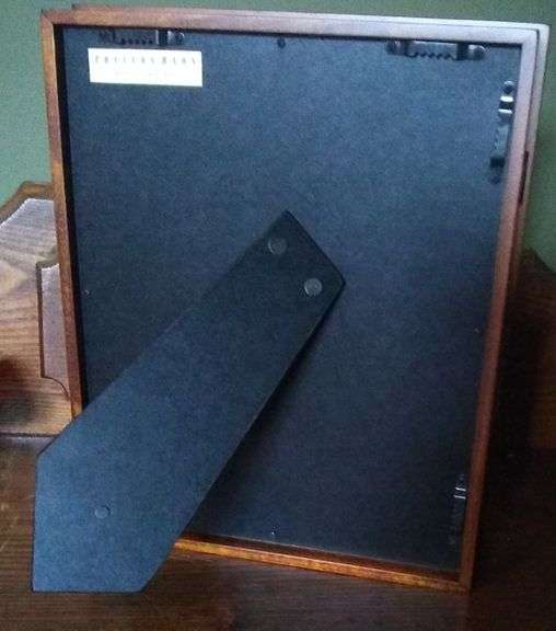 Pottery Barn Glass Shadow Box - Sherwood Auctions