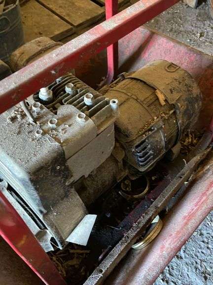 Briggs & Stratton 5 HP Generator & wheelbarrow - Sherwood Auctions
