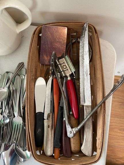 Silverware & Tupperware - Sherwood Auctions