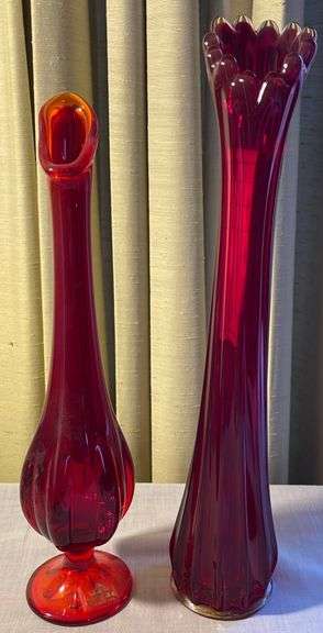 Viking Ruby Red Bud Vase & Ruby Red Bud Vases - Sherwood Auctions