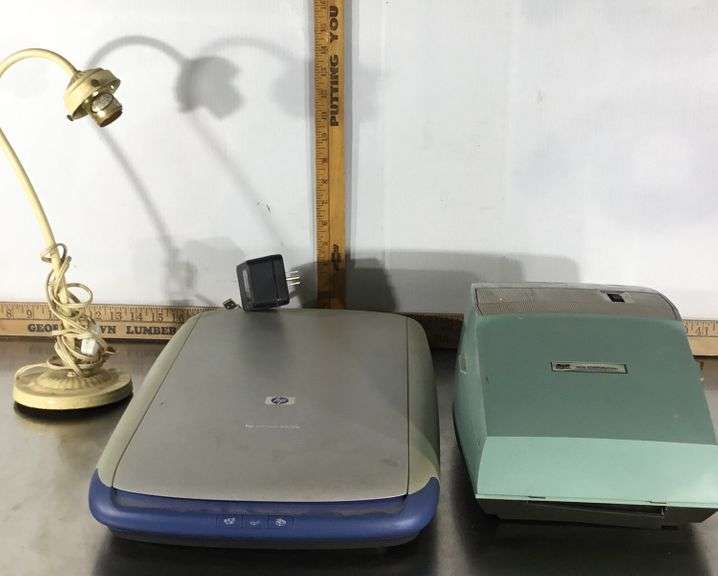 HP Scanjet 3500c, Smith-Corona Figuromatic & Lamp - Sherwood Auctions